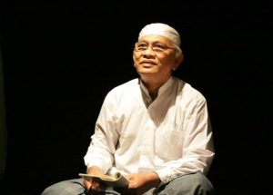 Dina Sulaeman Mendapatkan Penghargaan Pin Emas dan Dikukuhkan sebagai ...